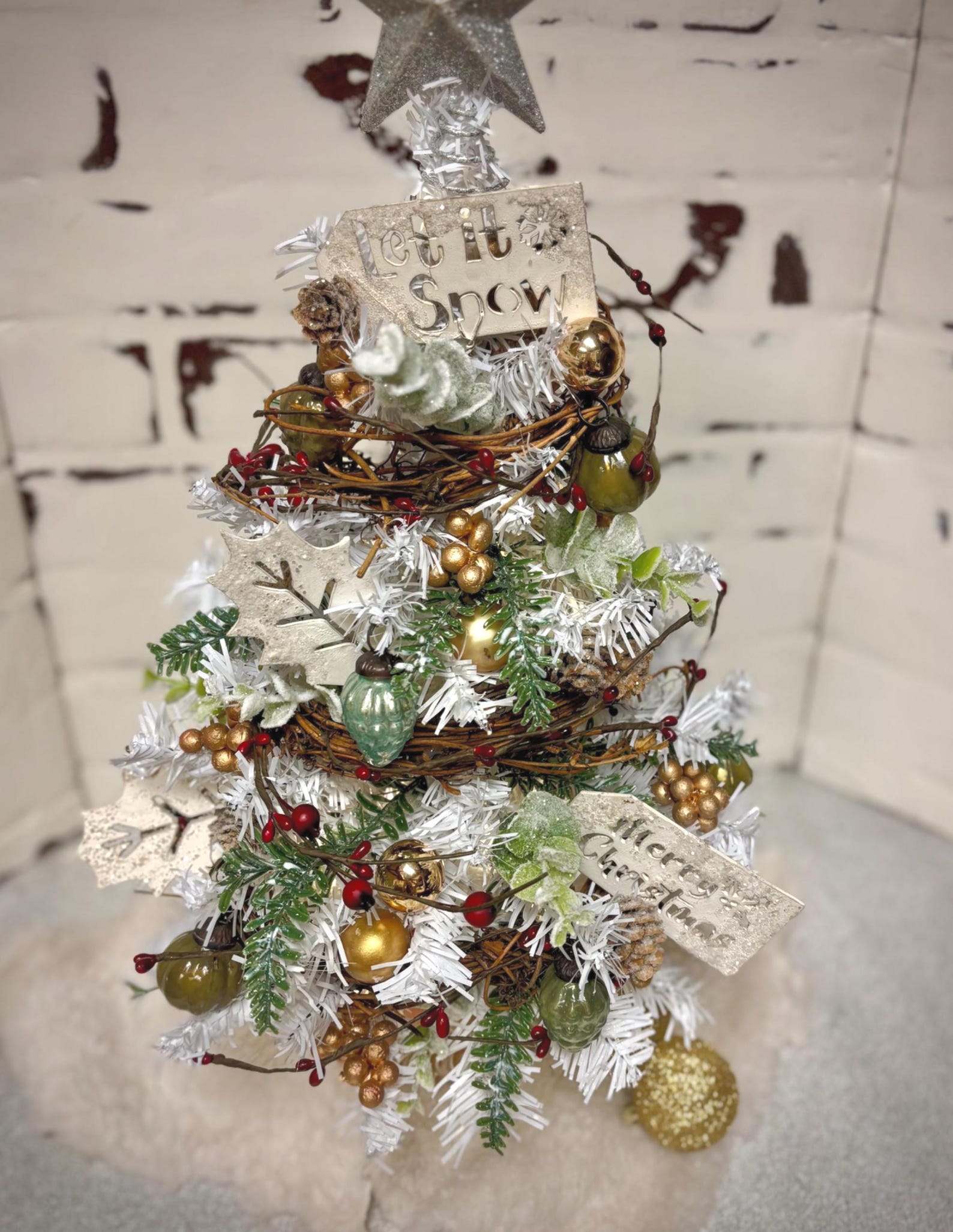 Table Top Christmas Tree, White, Fully Decorated, Pre Lit Tree. 21” - Etsy