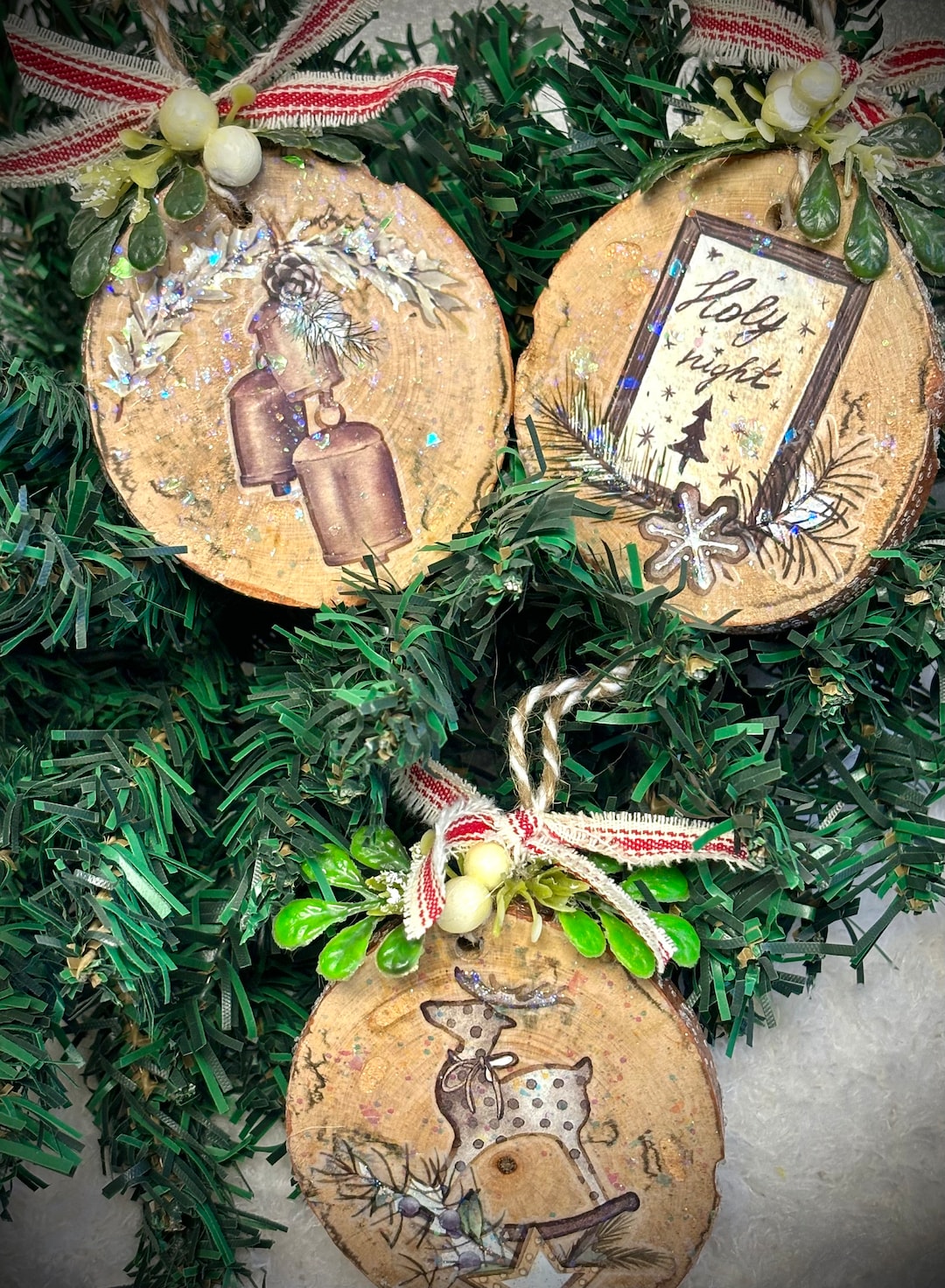 Wood Slice Christmas Ornaments, Vintage Style, Farmhouse Decor, Rustic ...