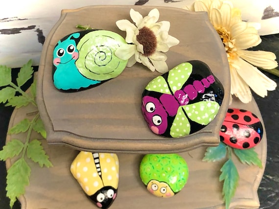 CUTE BUGS Painted Rocks Dragonfly Bees Turtle Ladybug - Etsy