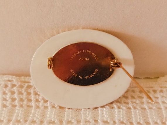 1970's Aynsley Floral Fine Bone China Brooch Made in … - Gem