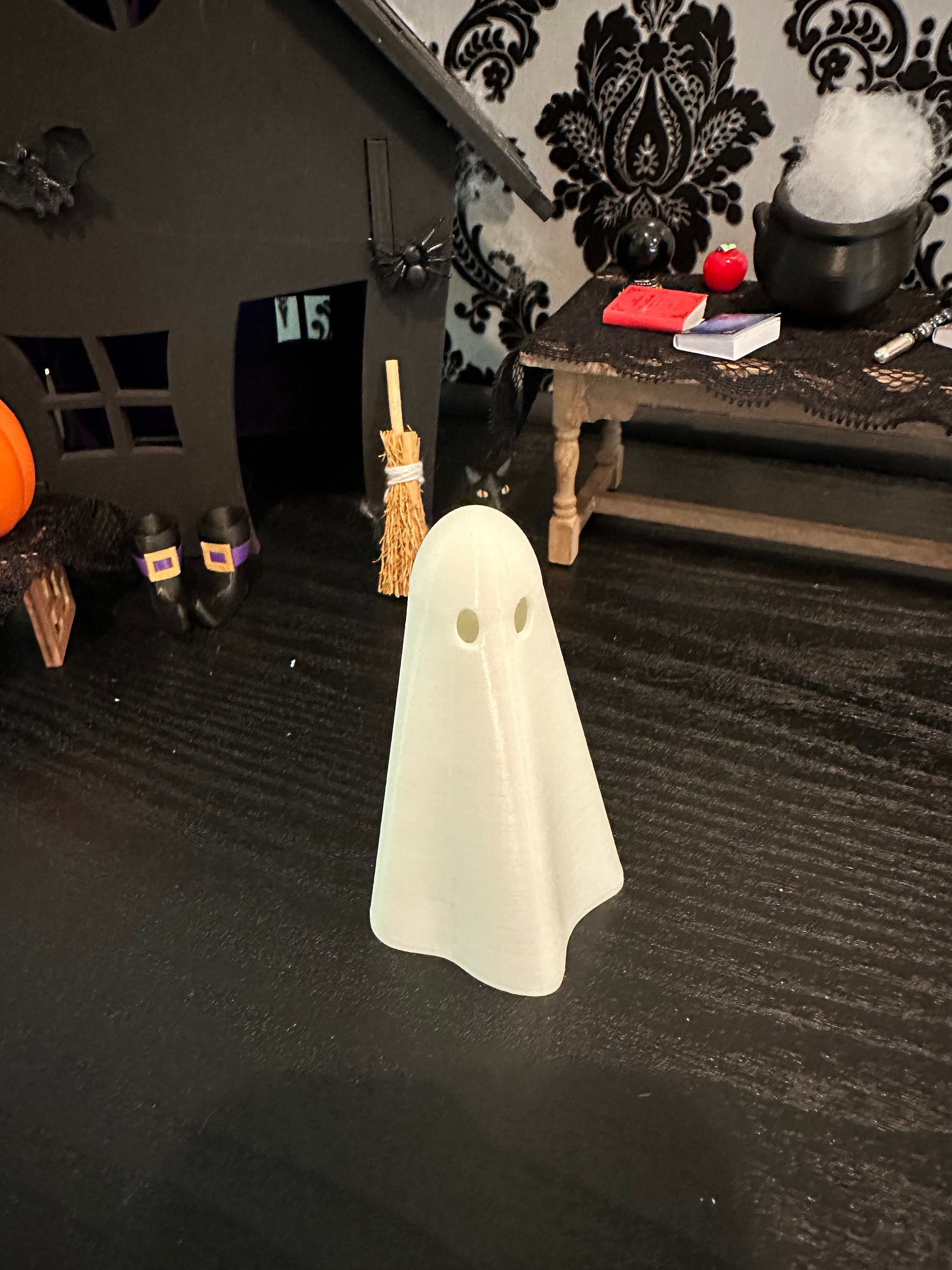 Mini Light up Ghost, Halloween Haunted House Miniature - Etsy