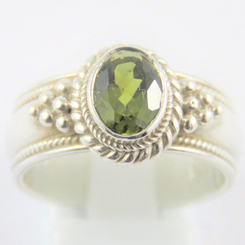 Silver Peridot Ring - Etsy