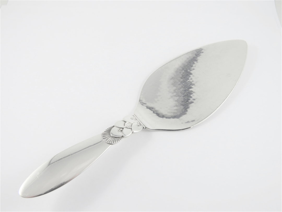 Georg Jensen Sterling Silver Cake Server in the Cactus Pattern - Etsy