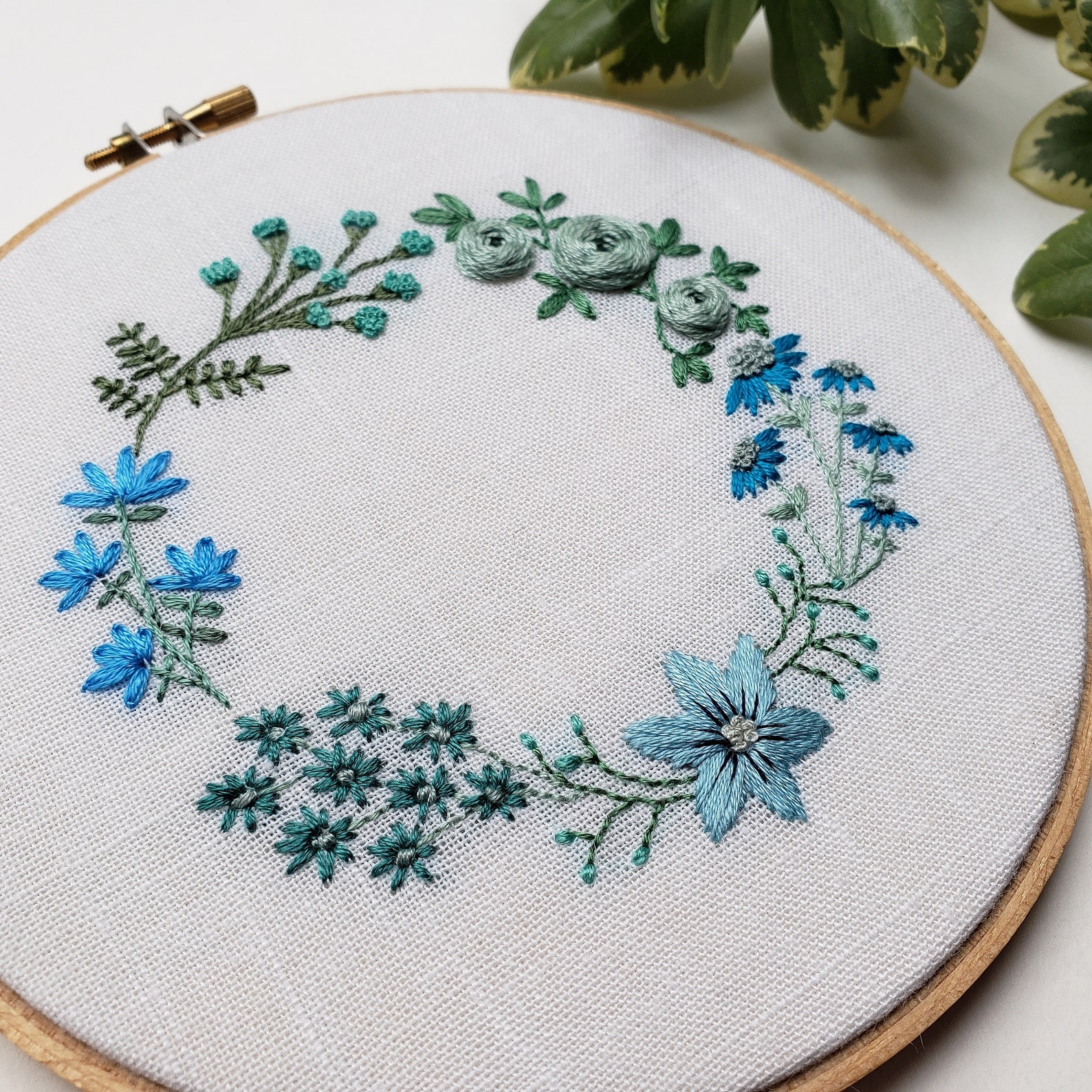 DIY Hand Embroidery Pattern PDF, Hand Embroidered Flower Garland ...