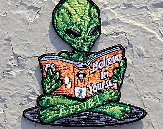 Area 51 Space Alien Autopsy Xenomorphology Laboratory Lab Research ...