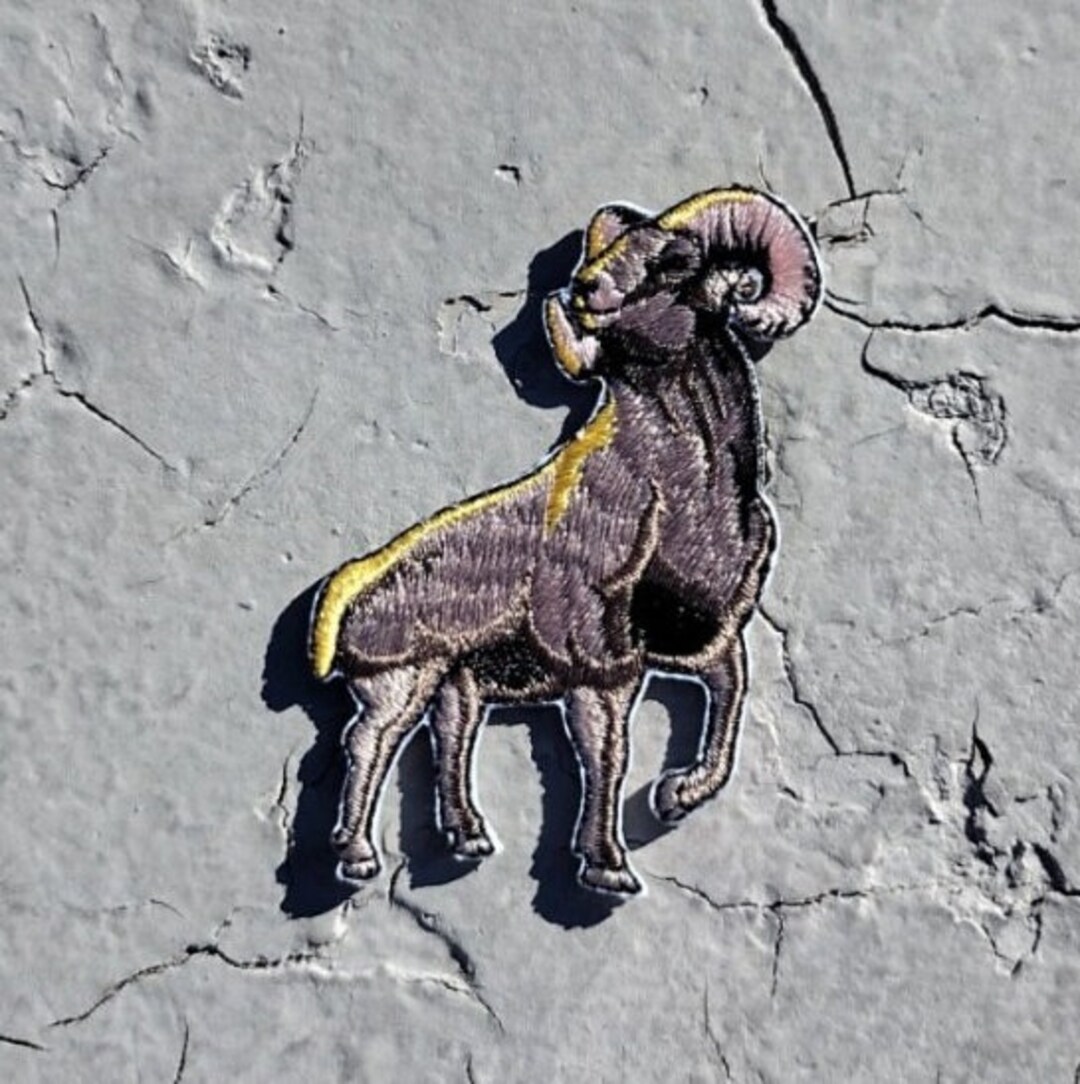 Big Horn Sheep Embroidered Iron-on Patches Applique Hunting Deer Game ...