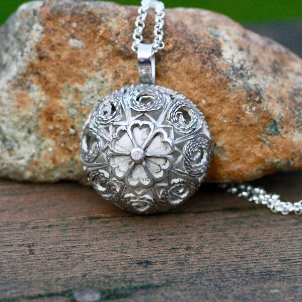 Antique Pendant - Etsy