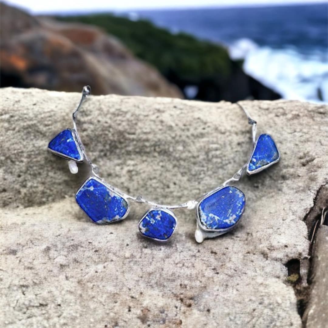 Collar grande de lapislázuli azul natural con perlas en plata de ley maciza, bisel, noveno 30 ...