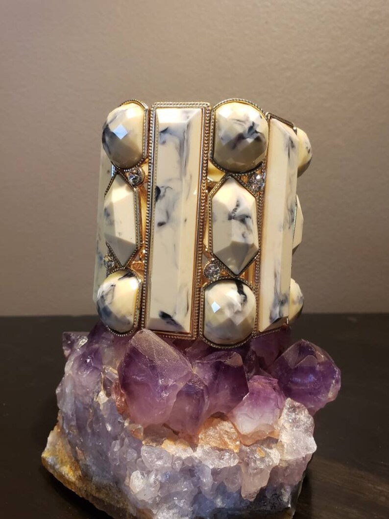 Women's Marble Pattern Stretch Bracelet, Clear Crystal Details, Gold ...