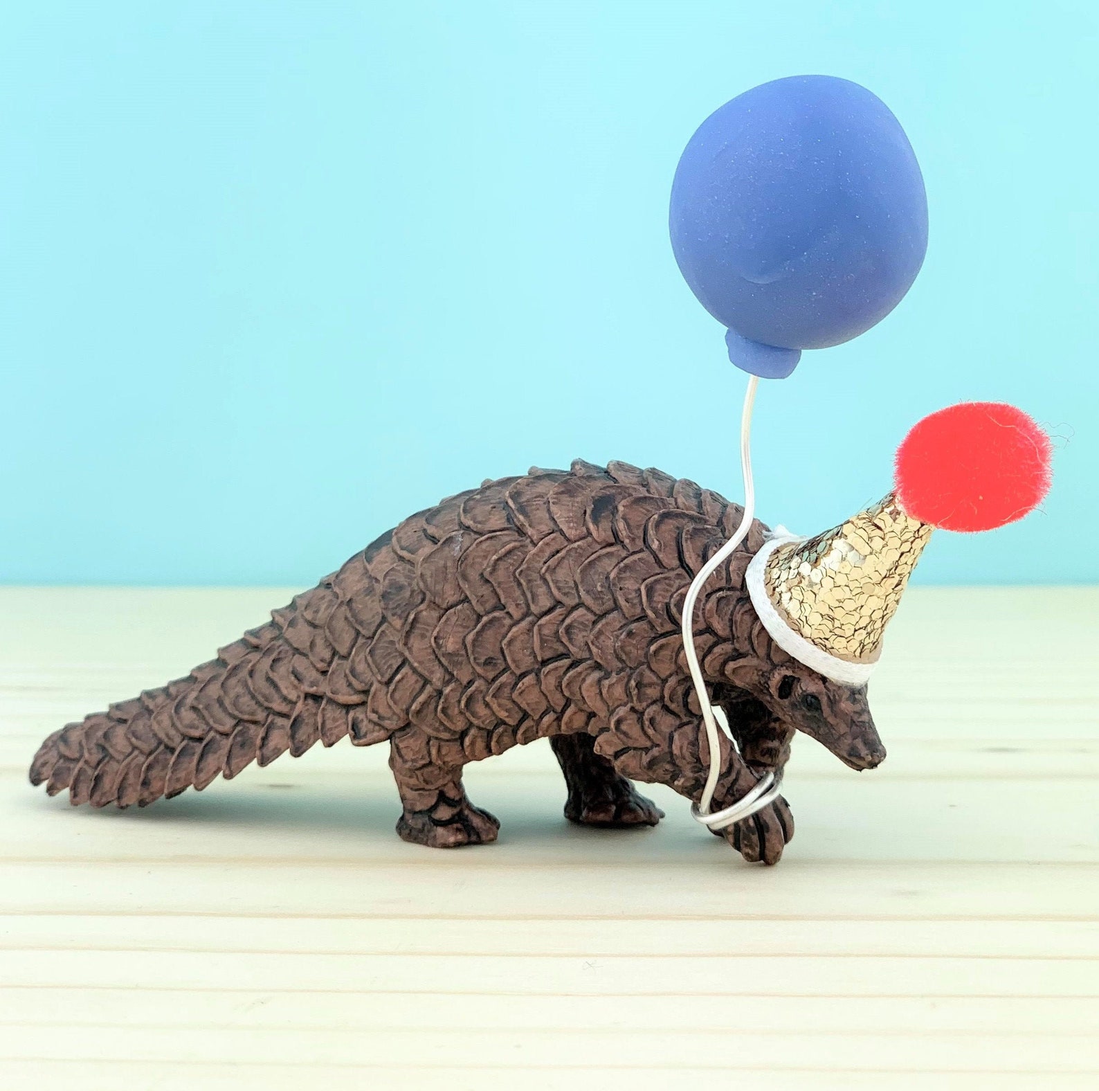 Pangolin Cake Topper/safari Party Cake/safari Animal Cake - Etsy