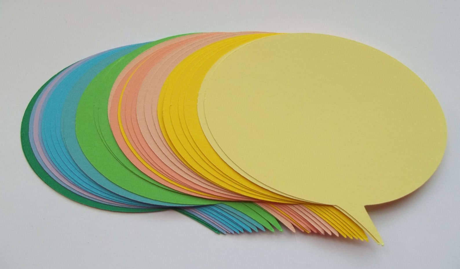 Round Bubble; Conversation Bubble; Round Blurb; Die Cuts; Set of 30 ...