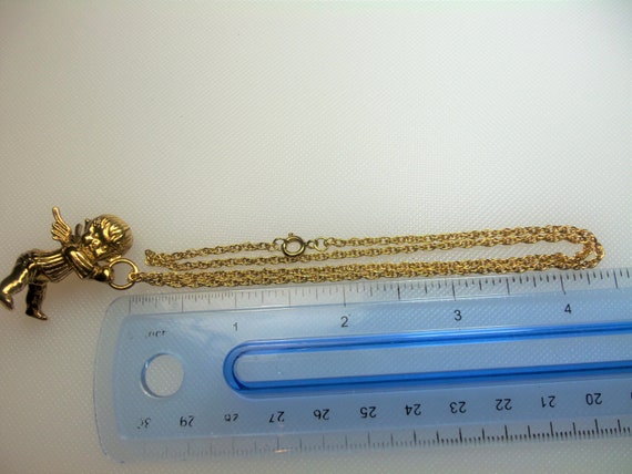 Adorable Vintage Detailed Gold Tone Dimensional Angel… - Gem