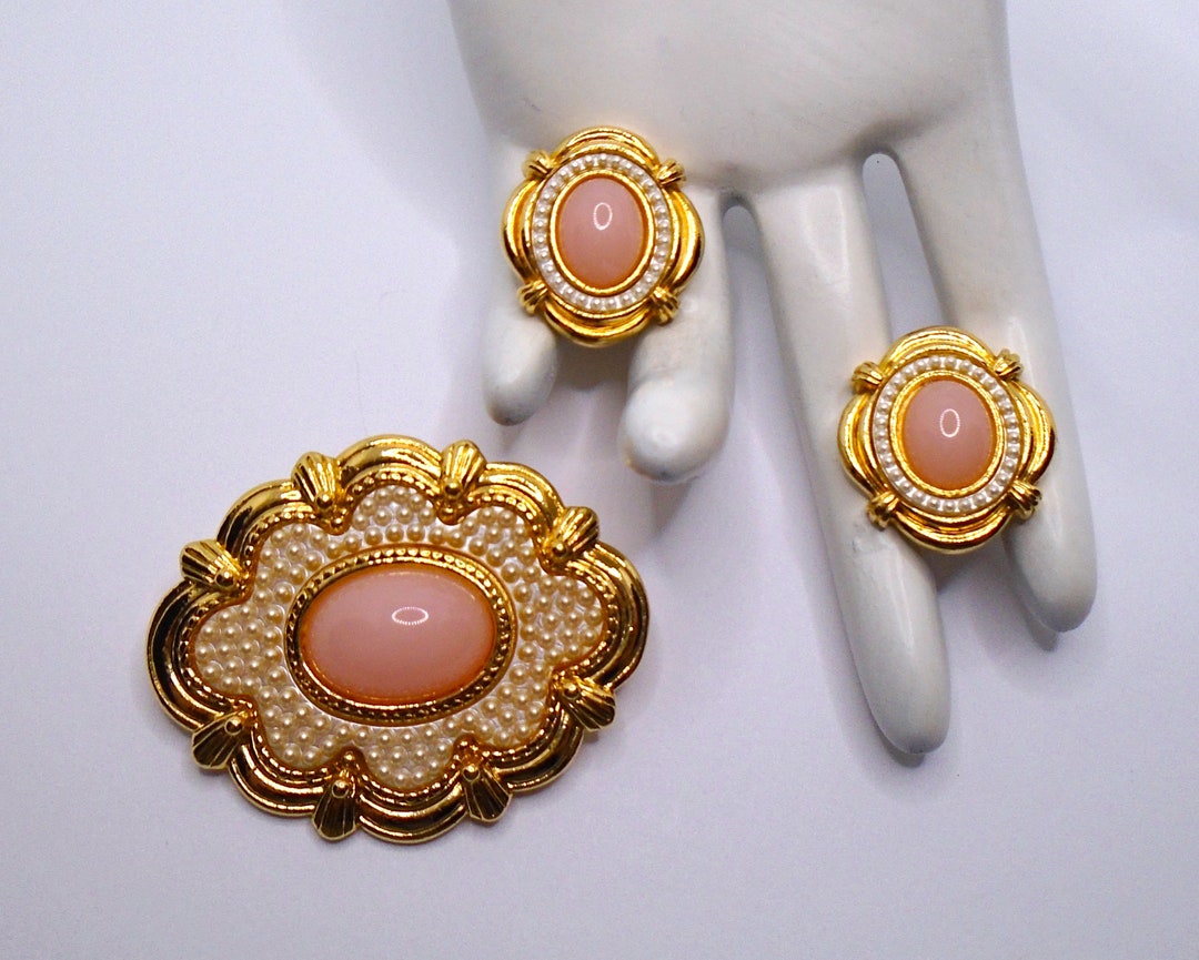 Vintage Avon Faux Coral & Pearl Brooch and Clip Earring Set - Etsy
