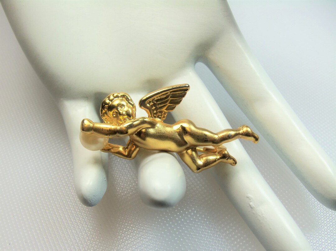 Vintage Gold Tone Detailed Dimensional Cupid With Faux Pearl Figural ...