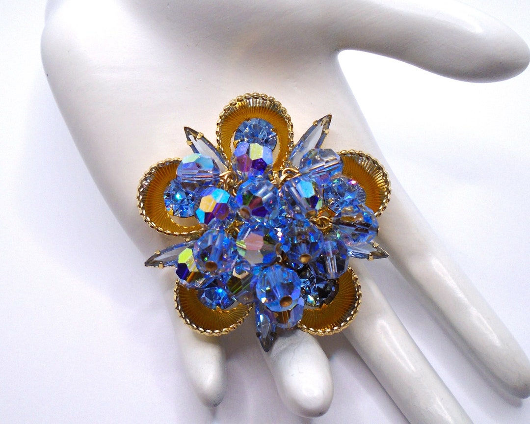 Gorgeous Juliana/d&e Light Blue Rhinestones Gold Tone Cup Setting Pin ...