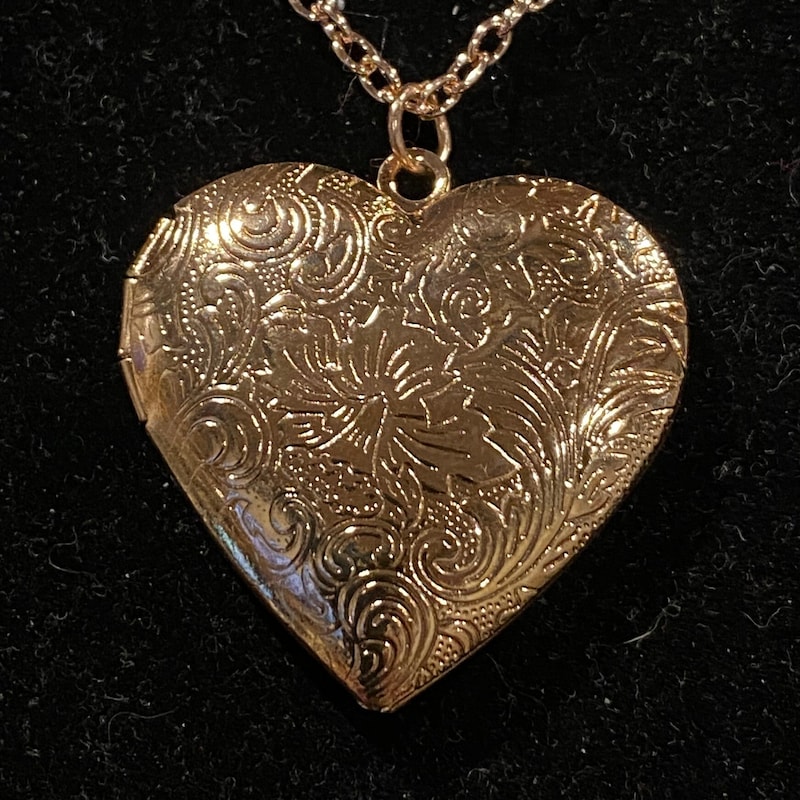Gold Heart Locket - Etsy