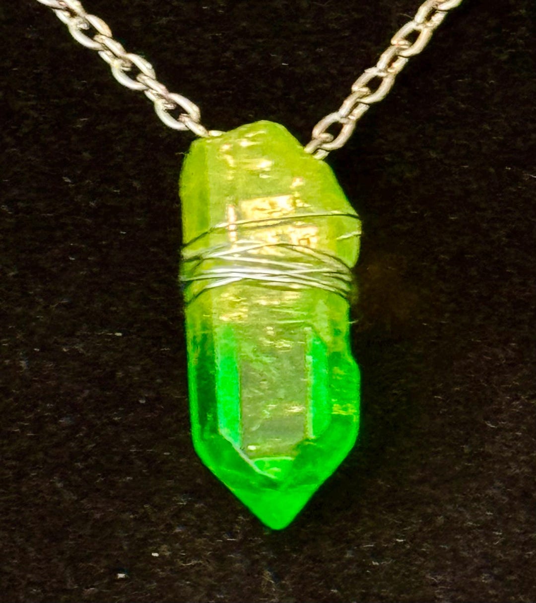Green Dyed, Quartz Crystal, Necklace (kryptonite Inspired) - Etsy
