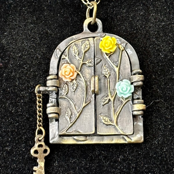 Door Locket - Etsy