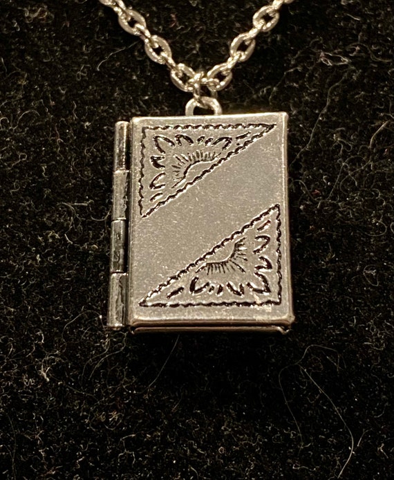 Small Silver Book Locket - Etsy