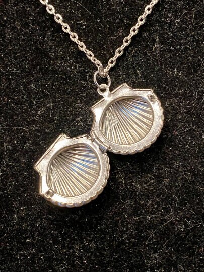 Antique Bronze, Silver, Rose Gold, Clam Shell, Locket - Etsy