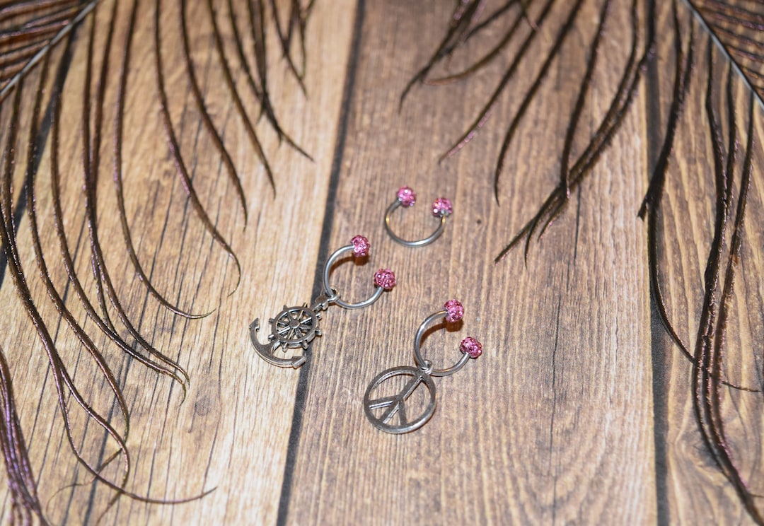 Pink Sparkly 14g Cartilage Earring Twist Piercing Barbell Rasta Ball ...