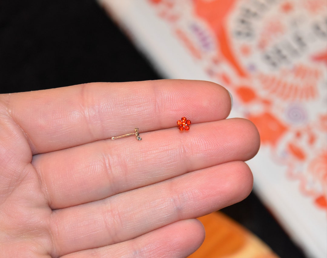 Red Crystal Flower Stud Nose Ring - Shiny Nose Ring - 316L Surgical ...