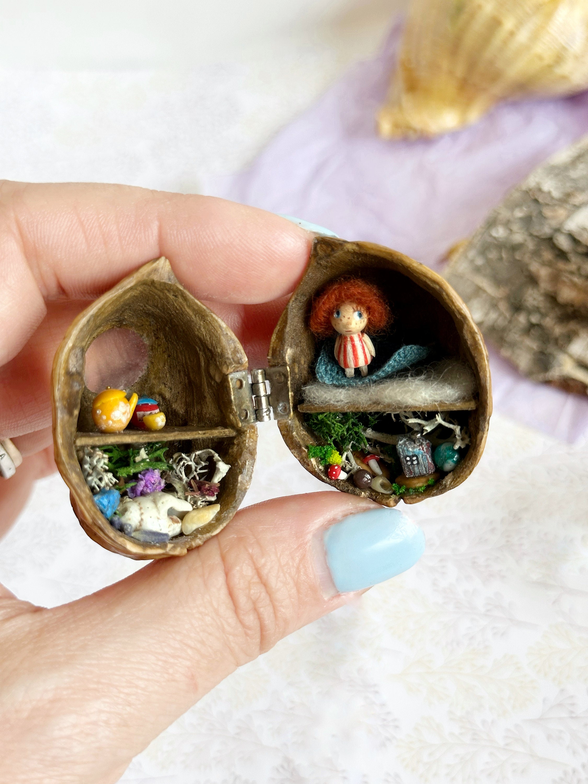 Walnut Miniature Art, Fairy Tale in Walnut Shell House, Walnut Diorama ...