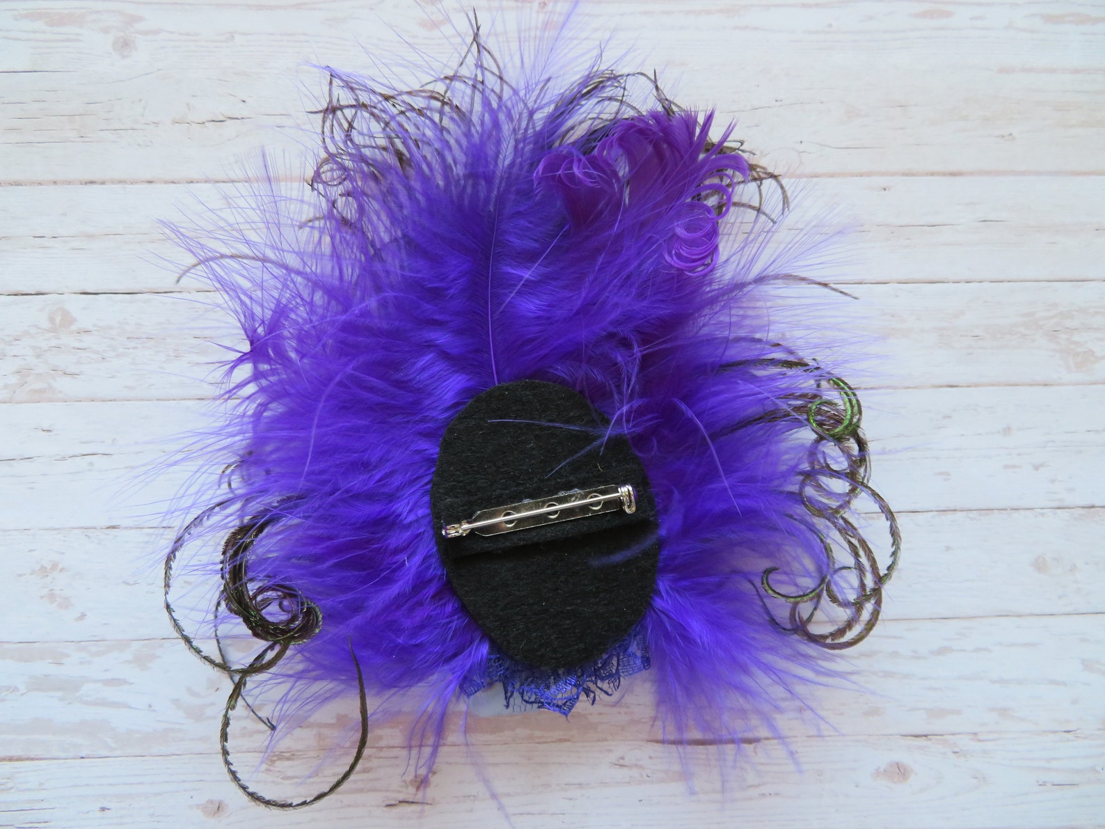 Steampunk Feather Brooch - Peacock Feather With Cogs Many Colours ...