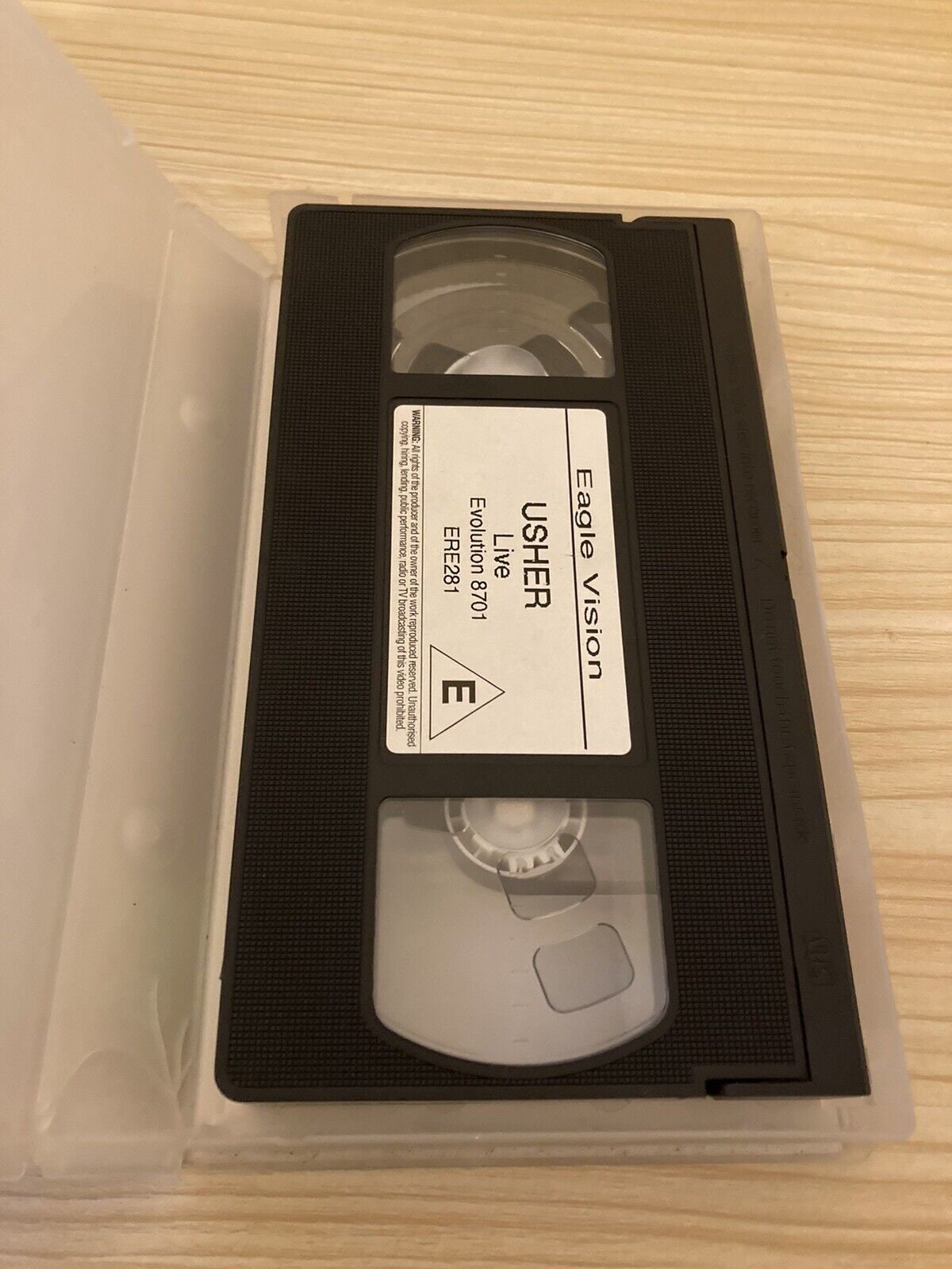 Usher Live Evolution 8701