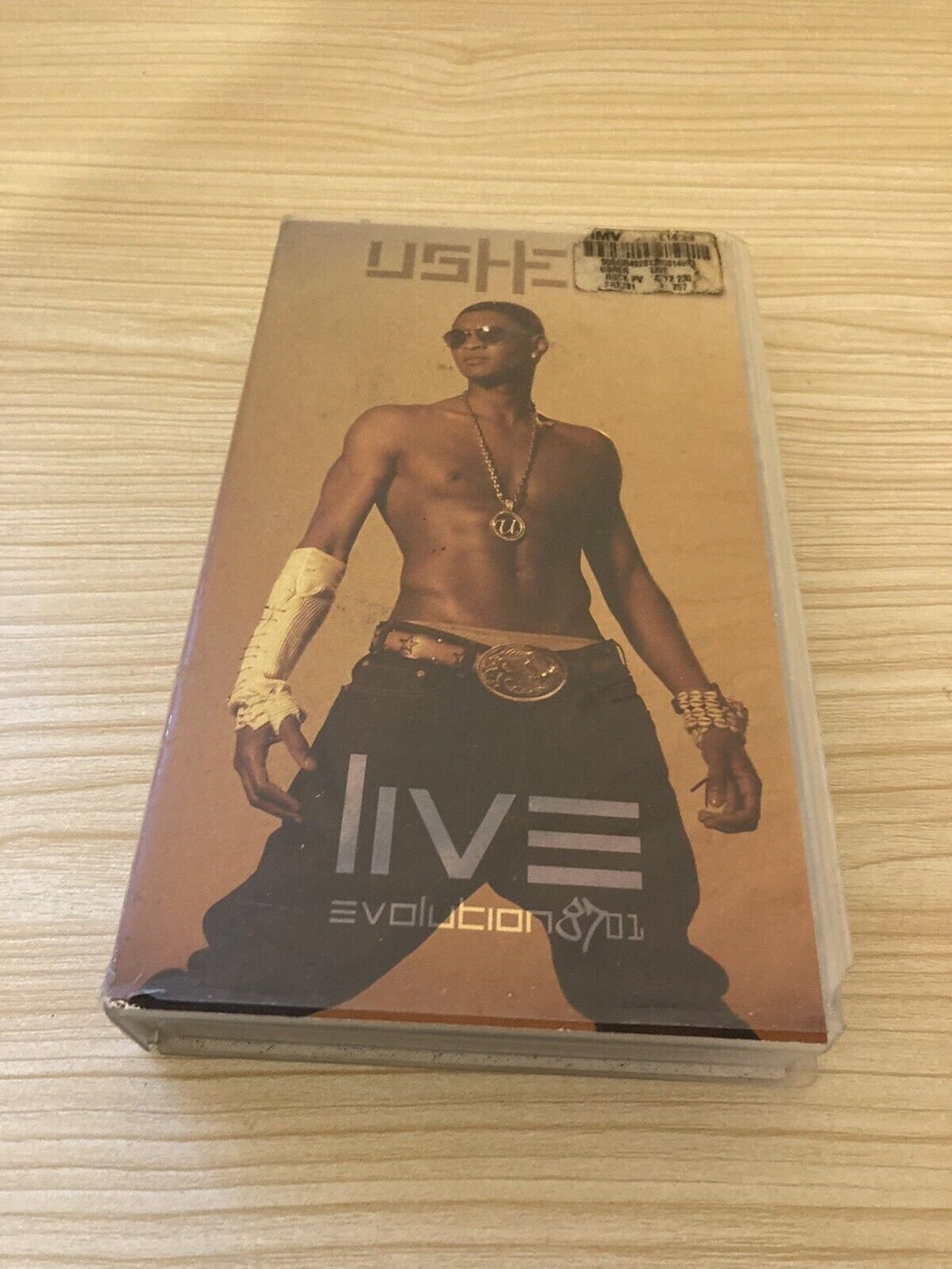 Usher Live Evolution 8701
