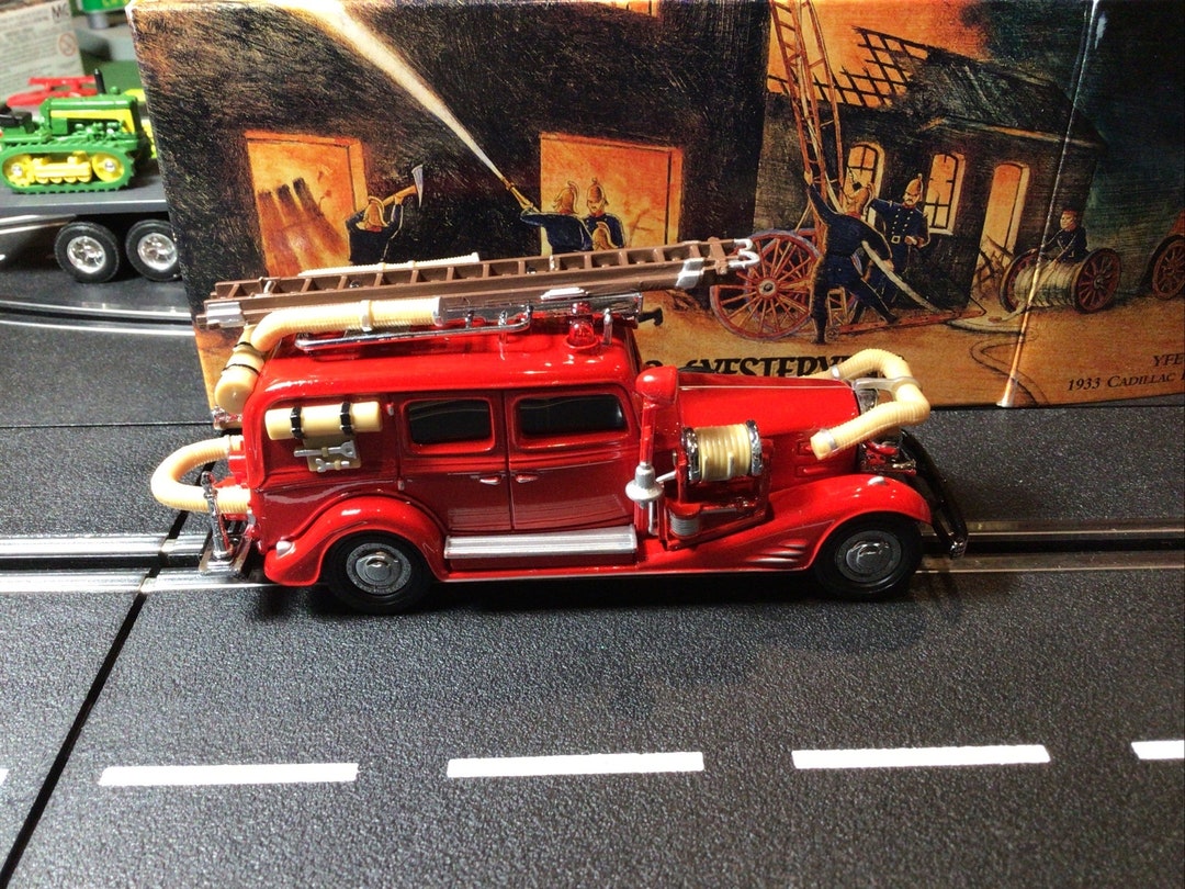 Matchbox Models of Yesteryear Fire Engine Series 1933 Cadillac Fire ...