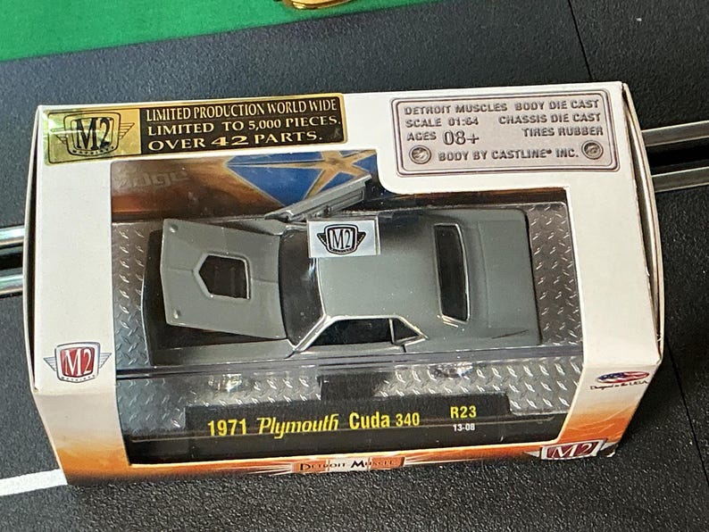 M2 Machines Detroit Muscle 1971 Gray Plymouth Cuda 340 Opening Doors ...