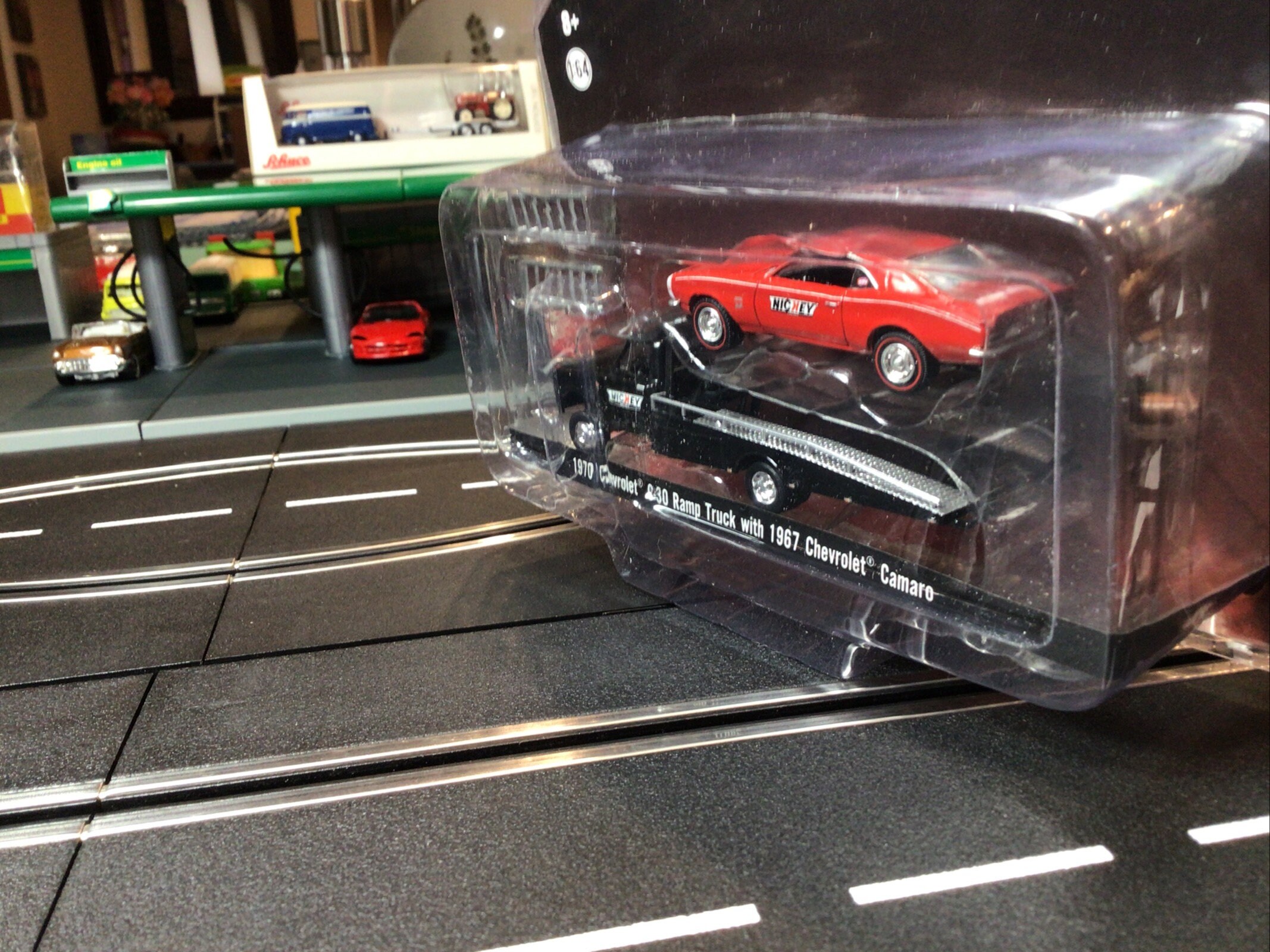 ACME Diecast 1/64 Scale Nickey Chicago 1967 Chevy Camaro & Chevy Ramp ...
