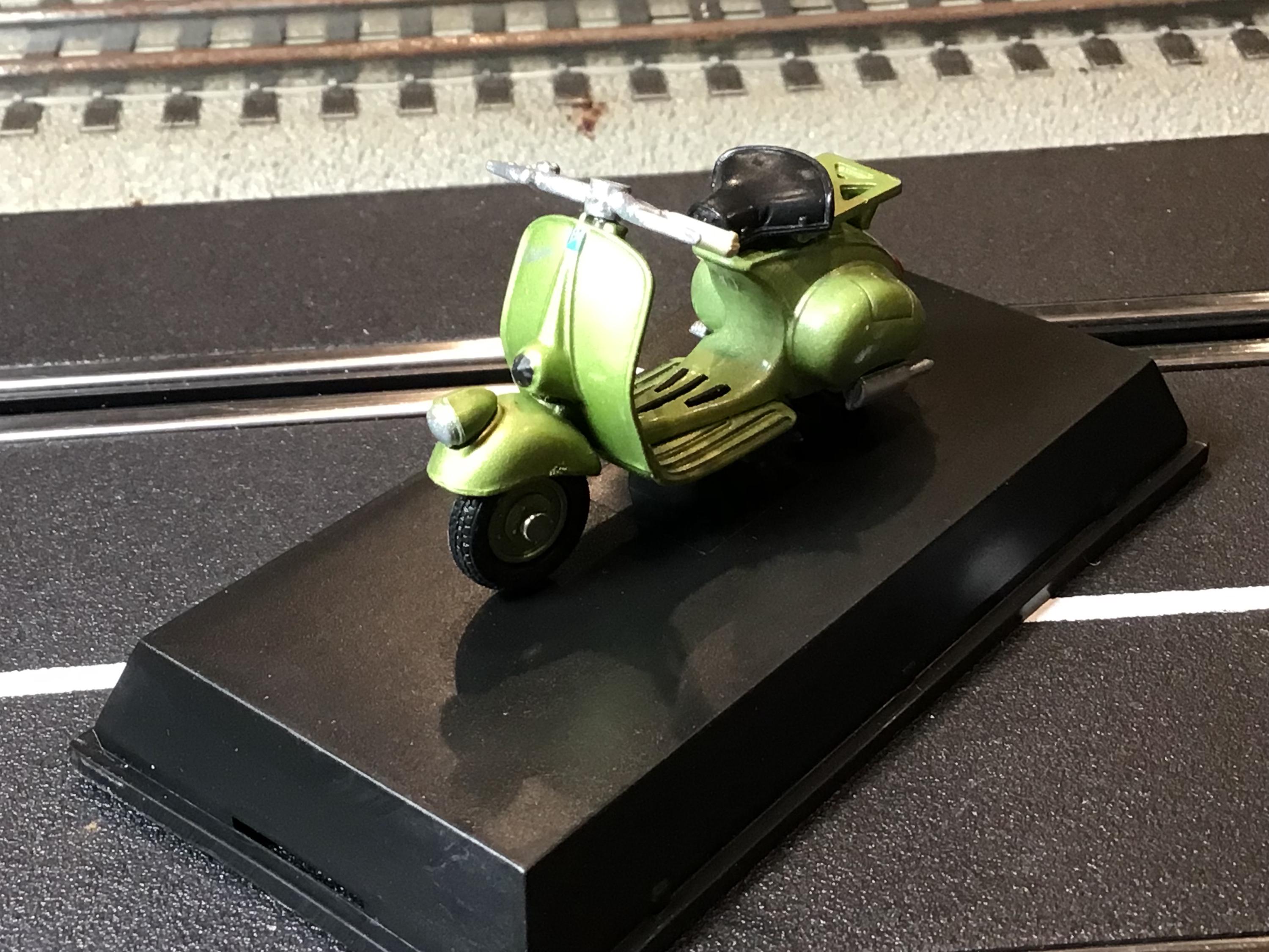 Vespa 125 1948 Green Diecast 1/32 Scale Scooter Moped Motorcycle Newray ...