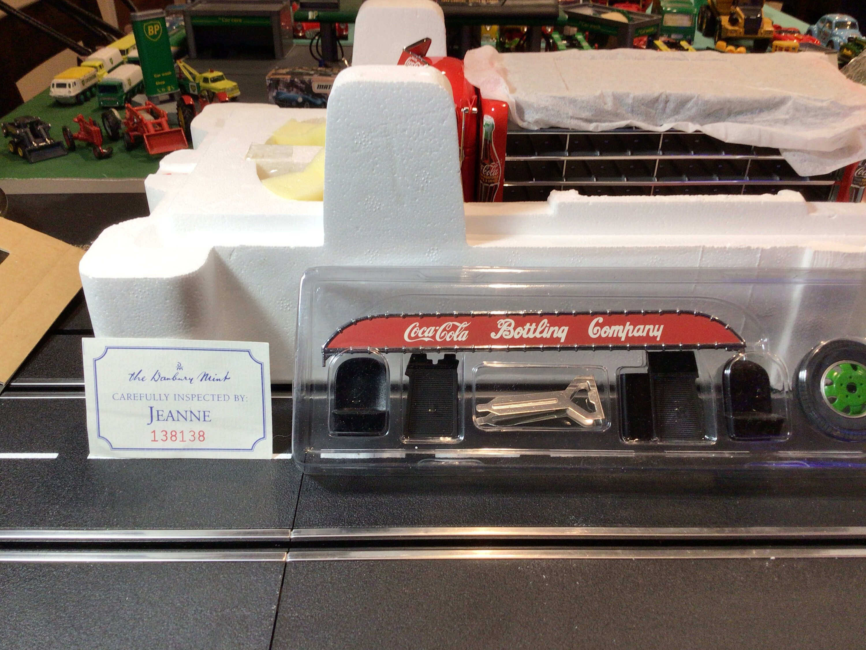 Danbury Mint Diecast 1938 Coca Cola Ford Delivery Truck 1/24 Scale NIB ...