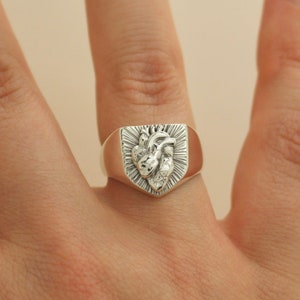 Sacred Heart Heraldry Shield Shape Signet Ring With Hand Engraved ...