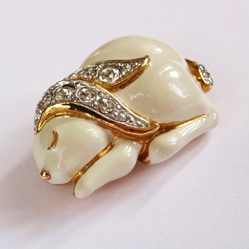 White Rabbit Brooch - Etsy