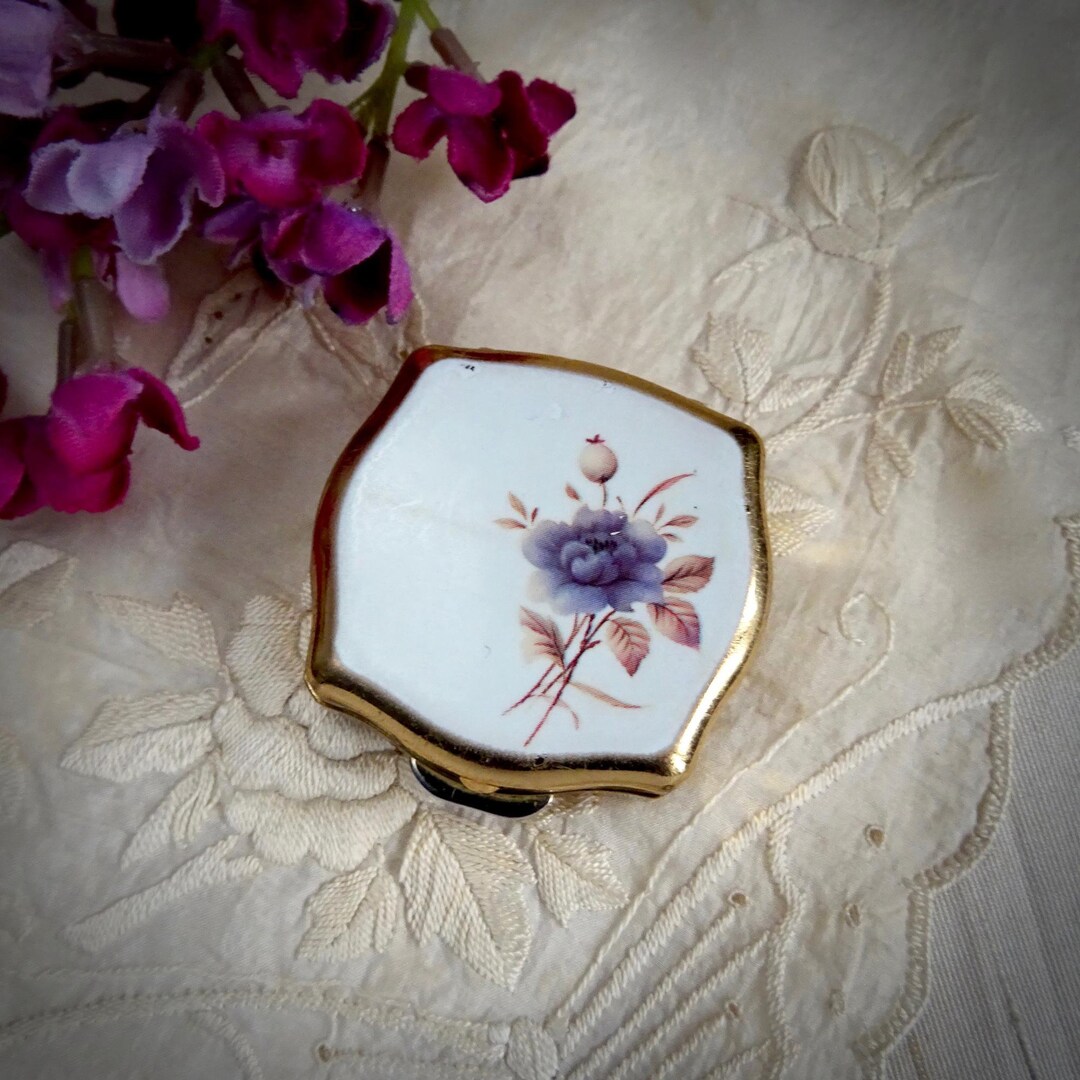 Vintage Stratton Pill Box With Floral Design, Gold Pill Compact With ...