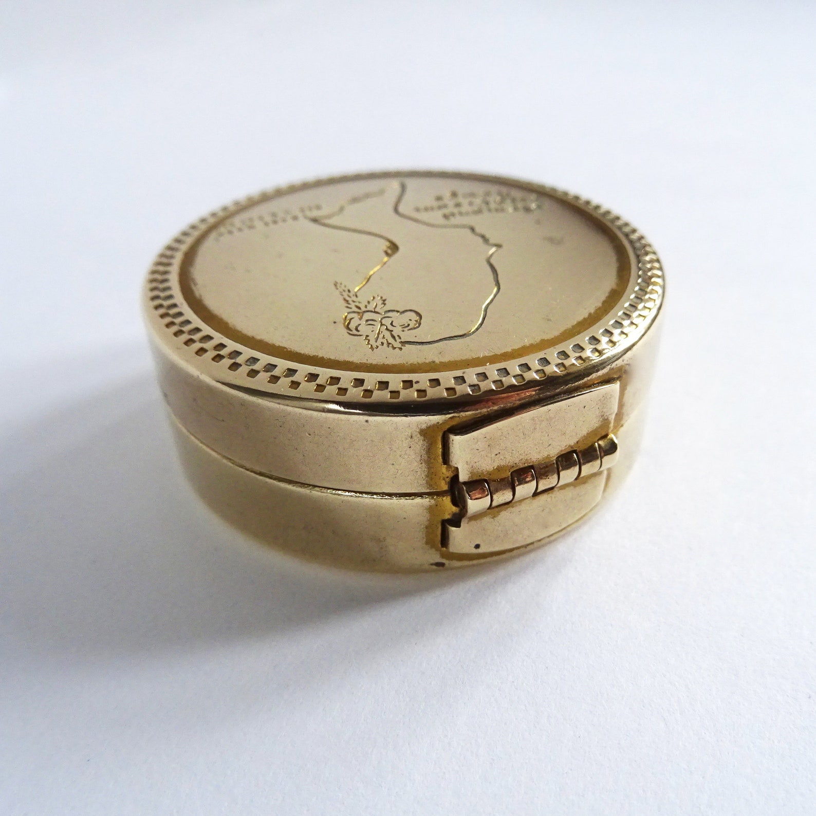 Vintage ARMAND Rouge Compact Art Deco Compact | Etsy