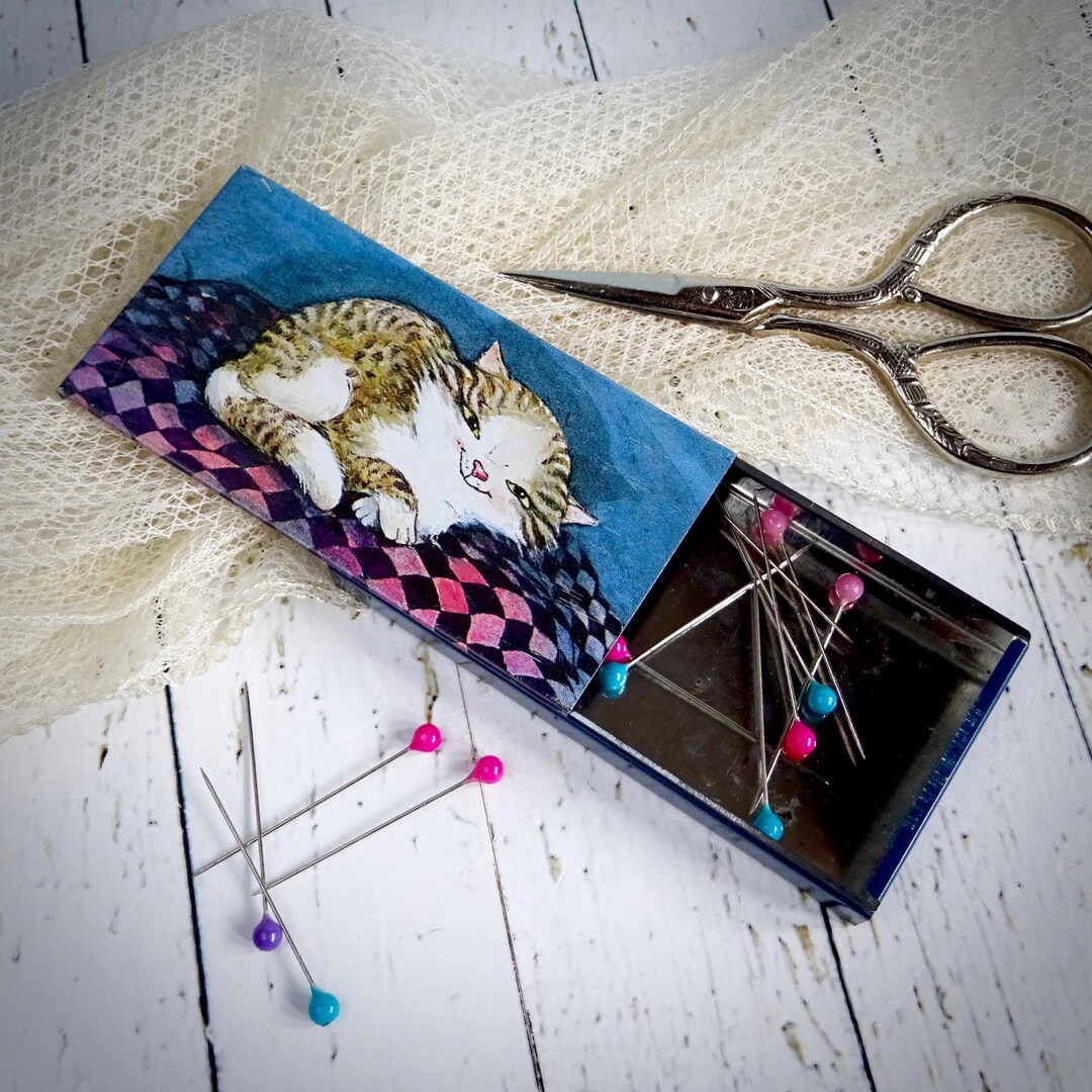 Small Vintage Candy Tin, Cat Illustration by Sven Hartmann, Retro ...