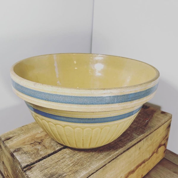 Antique Redwing Bowl - Etsy