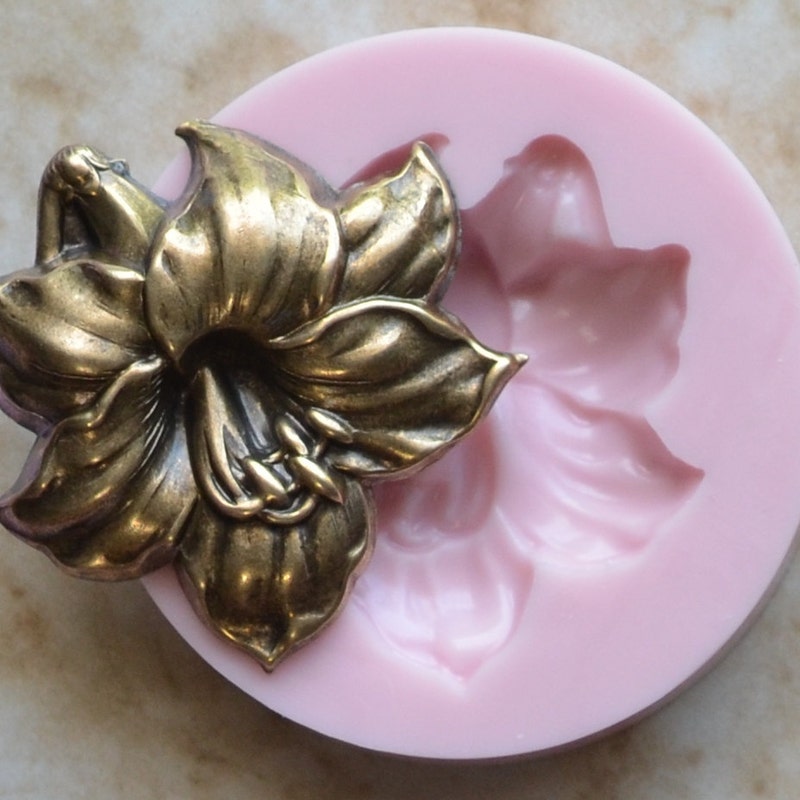 Lily Flowers Mold - Etsy