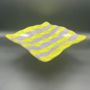 Festive Fused Glass Optical Illusion Plate in Yellow, Purple and White ...
