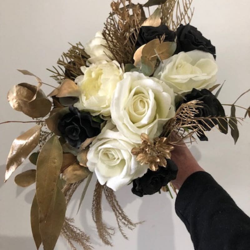 Black Bridal Bouquet - Etsy
