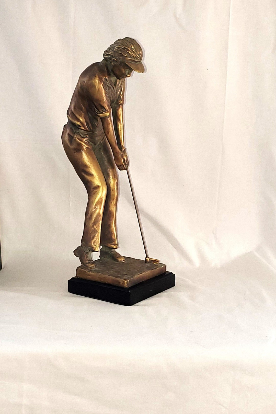 Vintage Lady Female Golfer Putting Bronze-like Sports Trophy Figurine ...