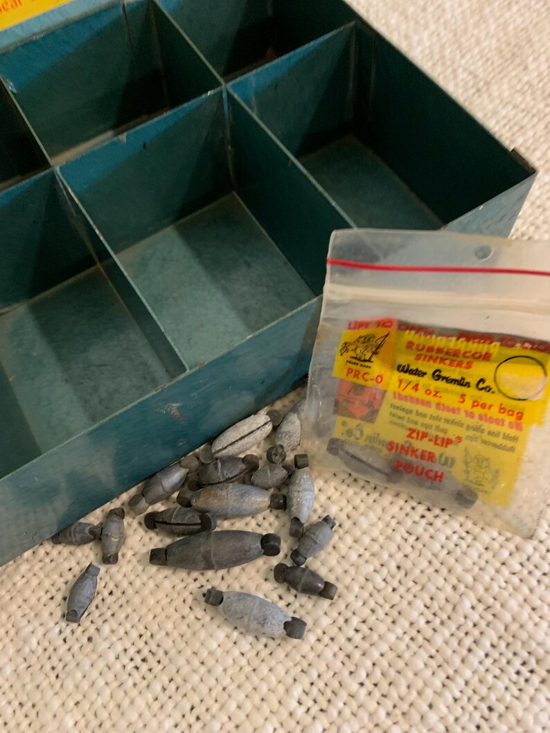 Vintage Water Gremlin Store Display Box With Assorted Rubbercor Sinkers ...