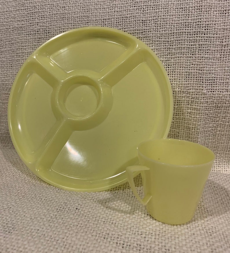 Vintage Divided Snack Plates Matching Colored Cups Set of 3 Pink Yellow ...