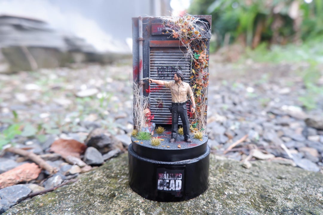 LED Lamp Glass Dome Diorama - Miniature Zombie Survival Inspired by ...