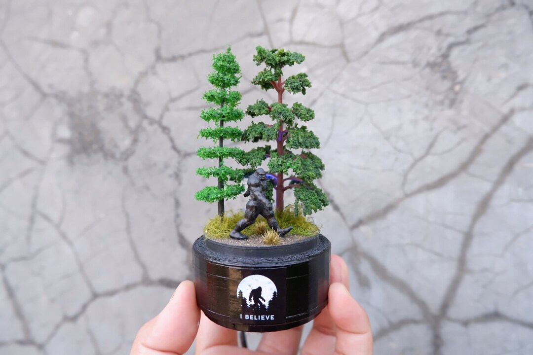 Glass Dome LED - Bigfoot Diorama - Legendary Race of Ape Men- I Want to ...