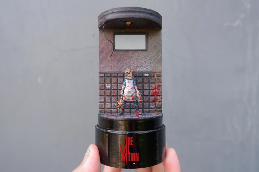 The Evil Within Diorama the Keeper- Hunter- Horror Game Scene - Zombie ...